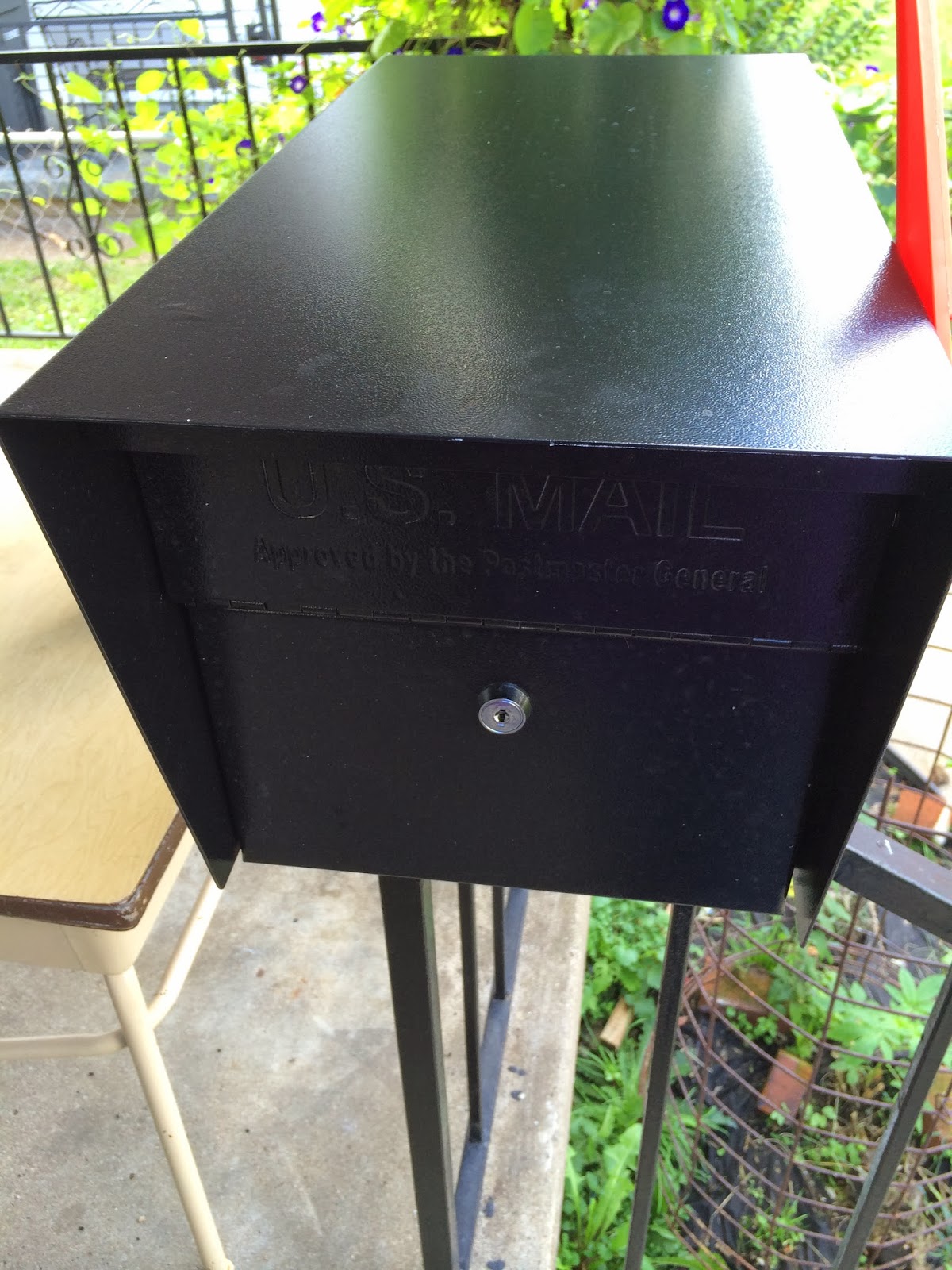 Life of a mad typer: Operation: anti-present theft