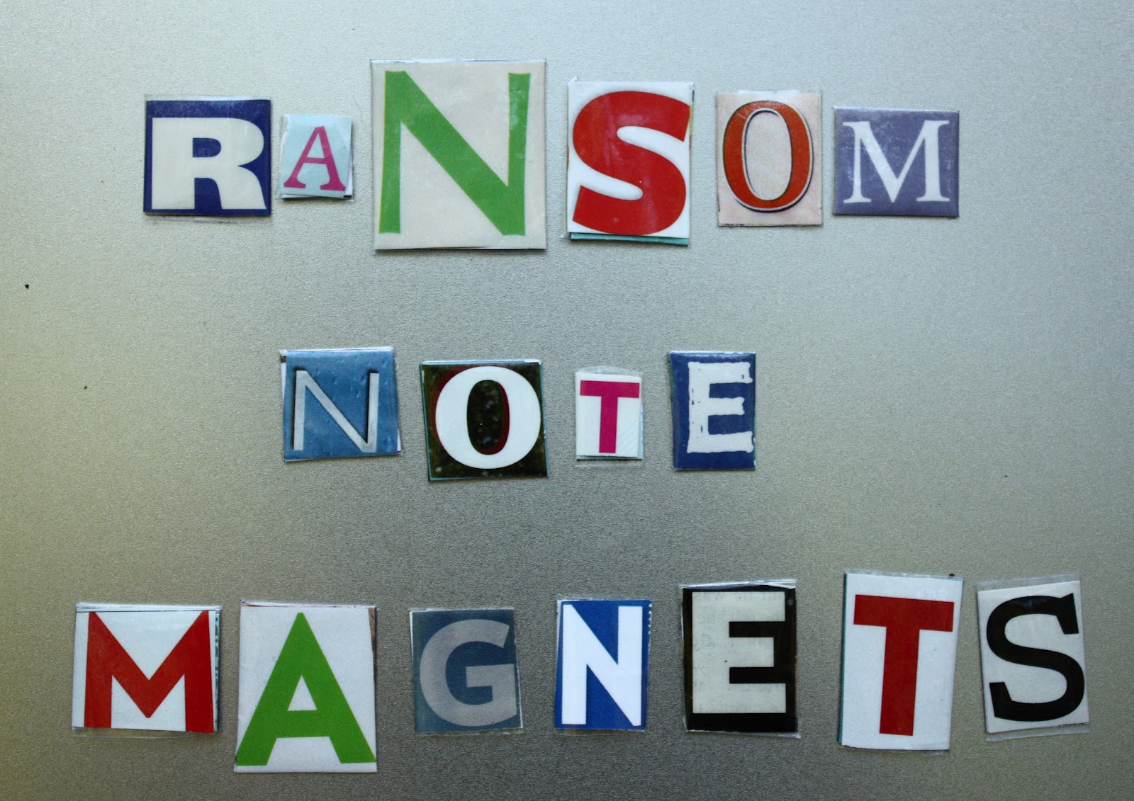 The Red Chair Blog: DIY "Ransom Note" Magnets
