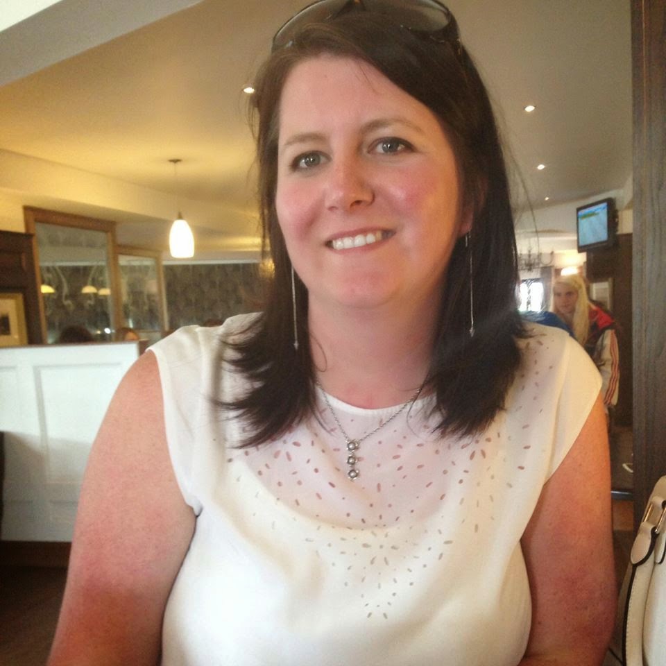 Amazing Look World : English Models Girls Latest Wallpapers