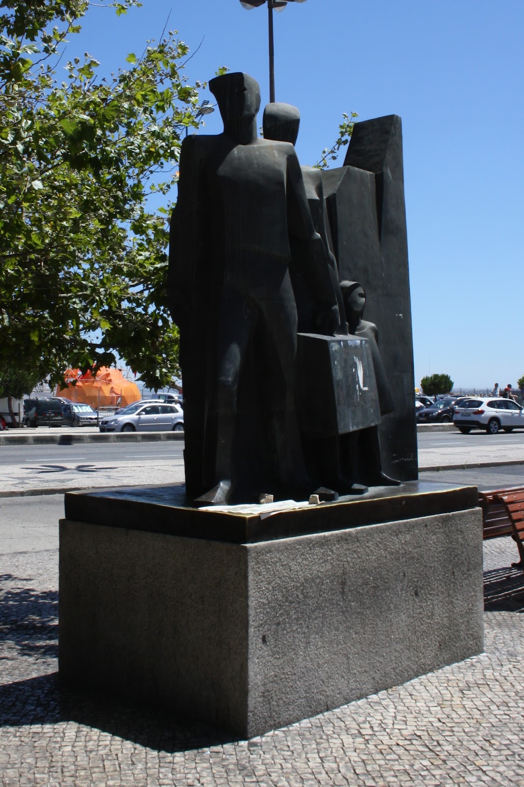 Viajar e descobrir: Portugal - Lisboa - Monumento ao emigrante