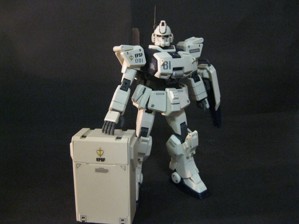 Realm of Darkness: 1/100 MG Gundam EZ-8 Review