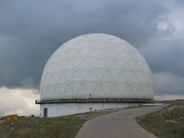 The Radome - Amazing Hi-Tech Radar Umbrella ~ Kuriositas