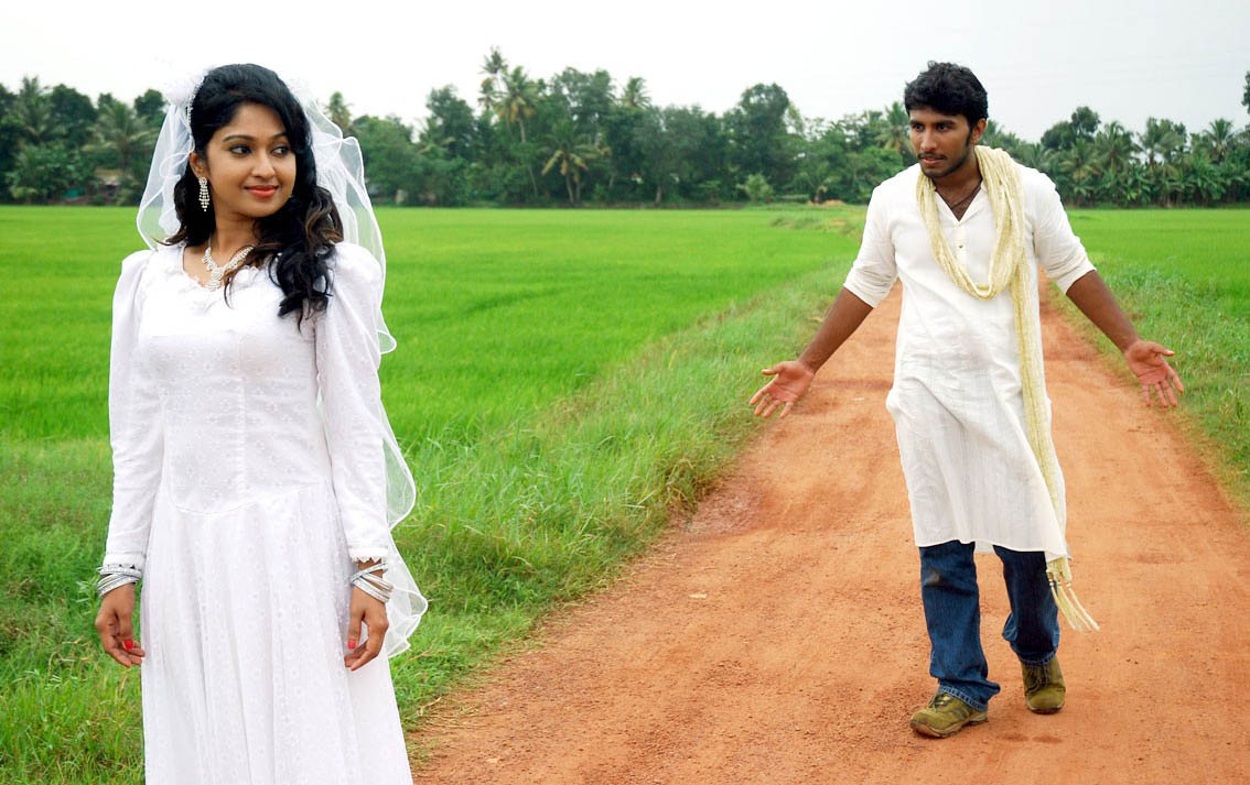 Nandhanam Movie Stills - Wallwoods