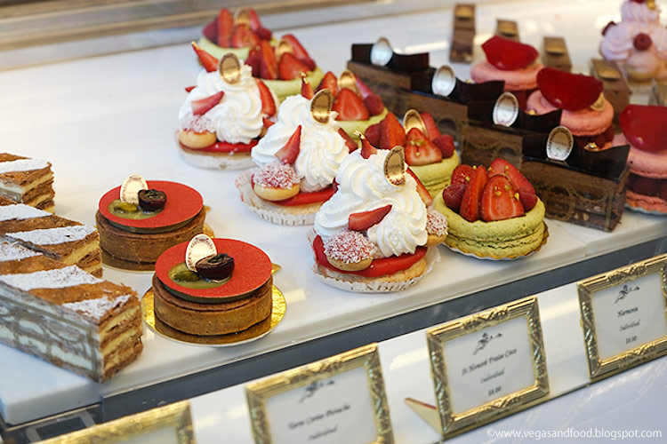 Laduree The Grove - Vegas and Food