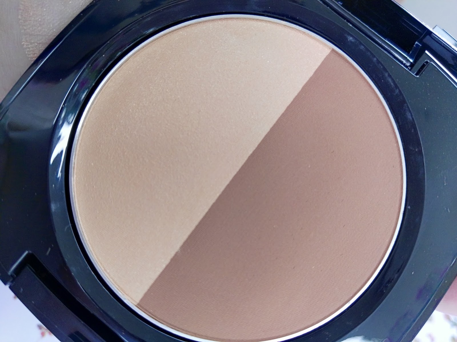 Avon contour duo & flat contour brush // duo za konturisanje i četka za ...