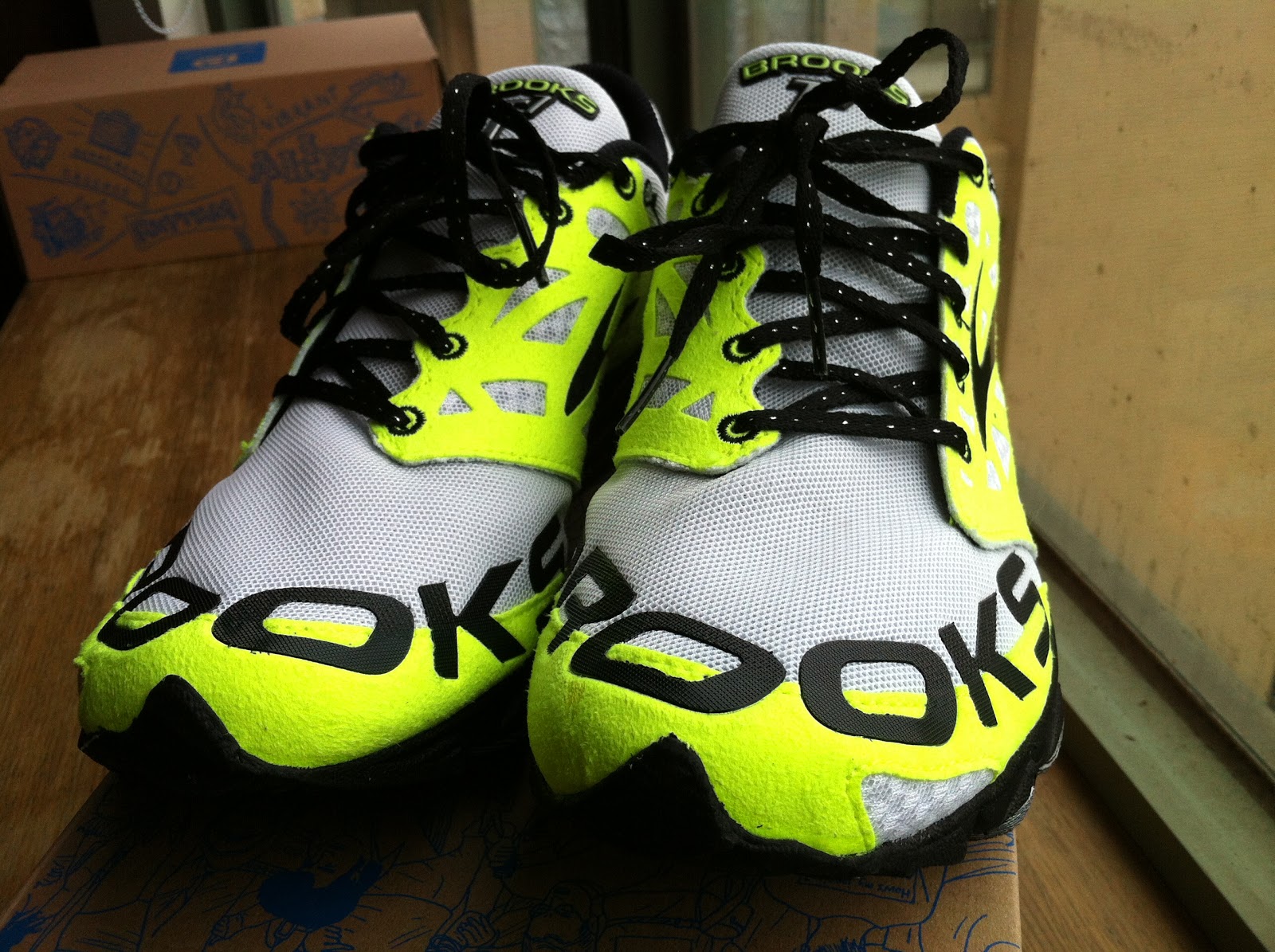 左衛門部屋: 【鞋測】Brooks T7 Racer - An amazing shoe.