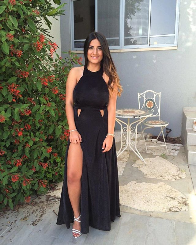 Busty women: Yuval G