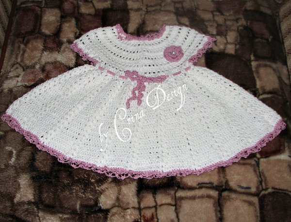 Articole crosetate cu suflet: Set crosetat pentru fetite