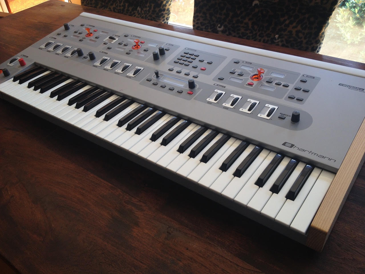 MATRIXSYNTH: Hartmann Neuron Synthesizer SN 0420 0294 0601 Unboxing Shots