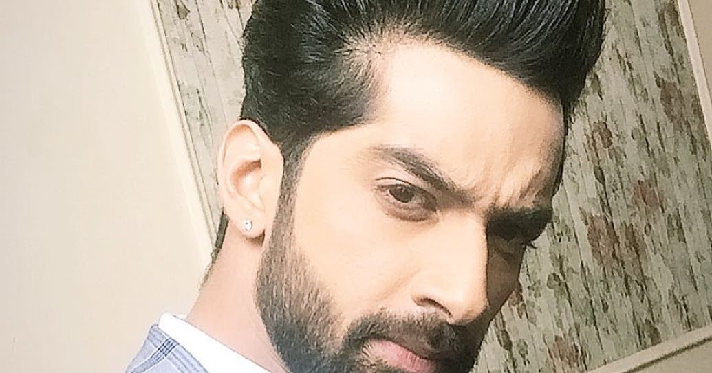 Karan Vohra - Lifestyle | Debut , Nickname , Age , Unseen Photos ...