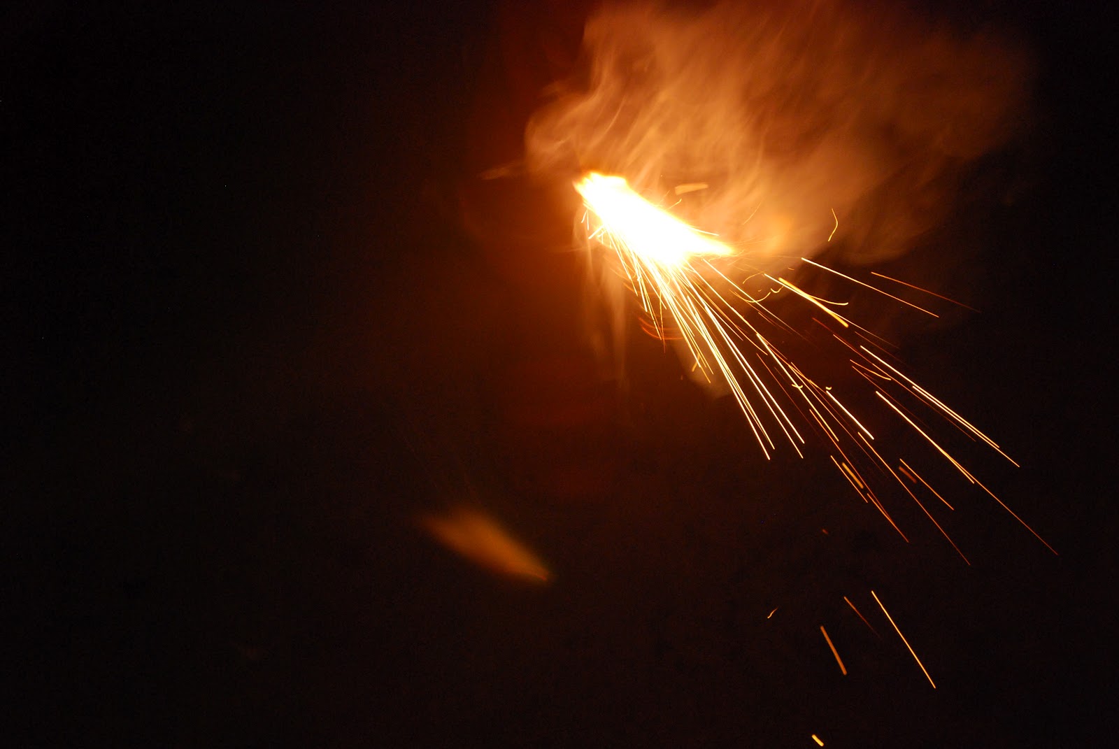 my own life: Sambutan hari raya (mercun bunga api)