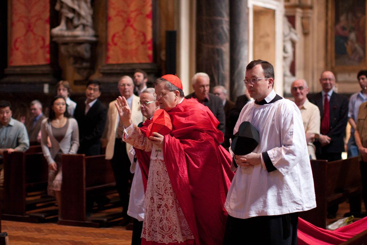 New Liturgical Movement: Cardinal Burke at the London Oratory