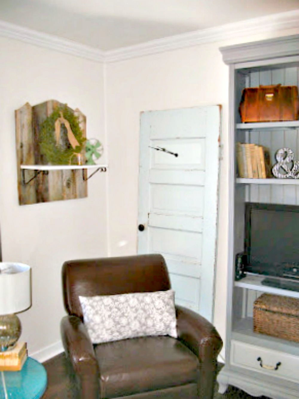 DIY Up-cycled Vintage Door Clock - Little Vintage Cottage