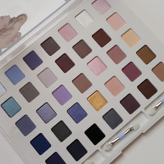 Enamel Girl: Disney Cinderella Makeup Collection - Holiday 2015