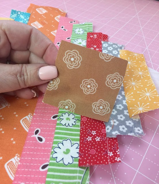 Bee In My Bonnet: Scrappy String Block Tutorial!!