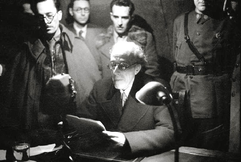 La noche ancha: Coronel Segismundo Casado López