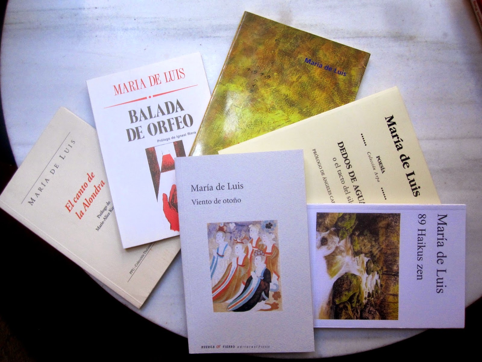 ESCRITORES RECÓNDITOS: María de Luis