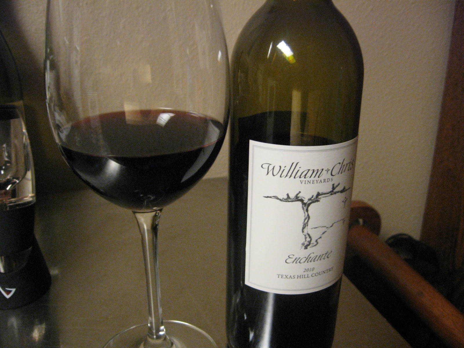 Vitis Poema: WW: William Chris Wines' Enchante