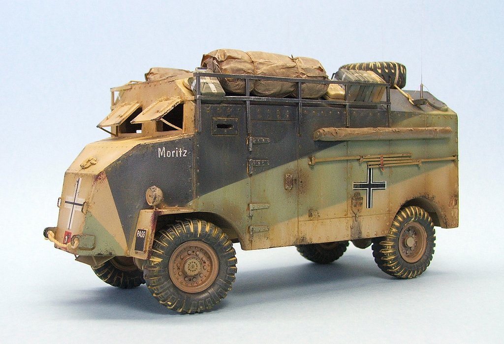 Panzerserra Bunker- Military Scale Models in 1/35 scale: AEC Dorchester ...
