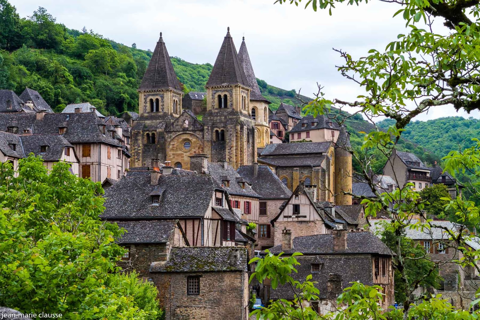 Découvrir la France en photos: 10 - CONQUES. (Aveyron - 12)