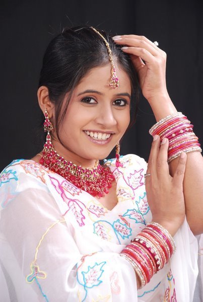 Punjabi Singer Miss Pooja: MIss Pooja Wallpaper