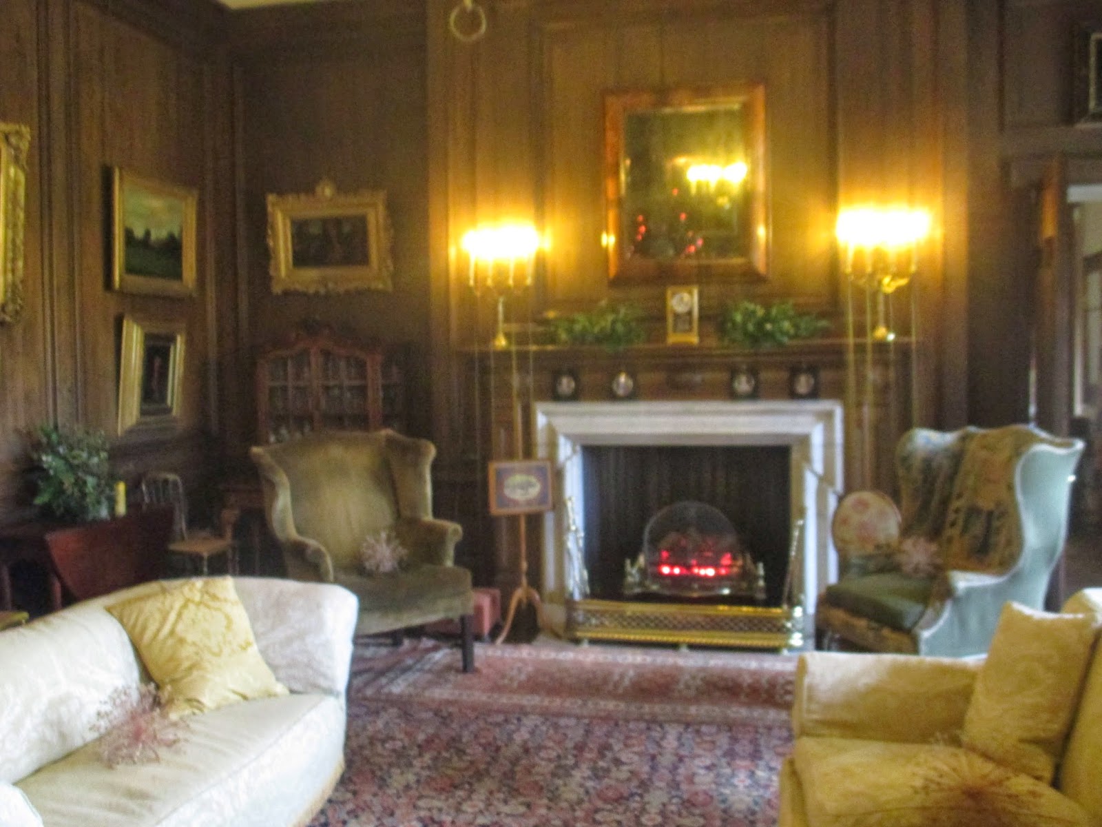 Remembering The Old Ways : Christmas at Gunby Hall