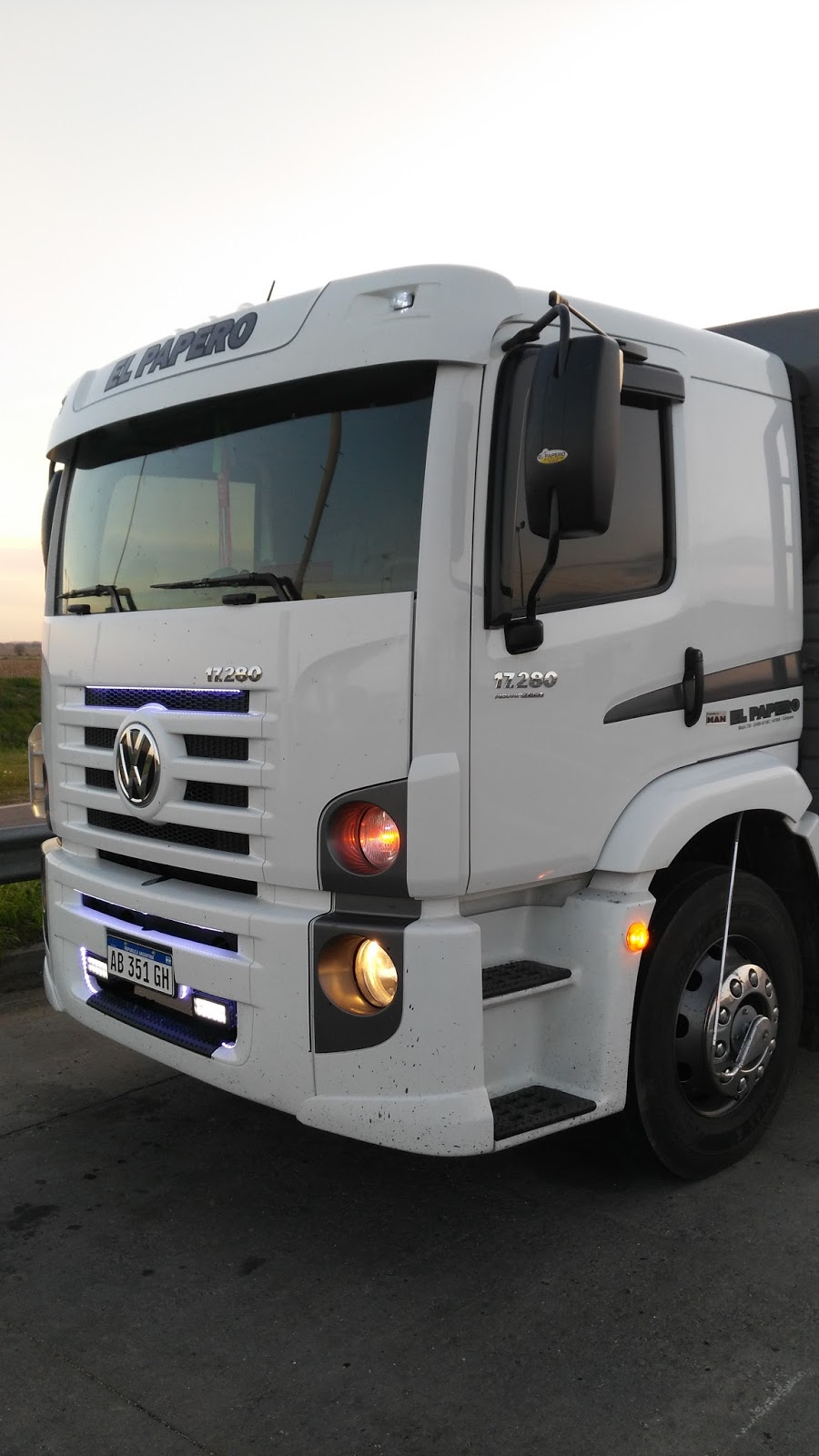 DIECIOCHO RUEDAS: 28 LITROS… PARA EL NUEVO VW CONSTELLATION CON MOTOR ...