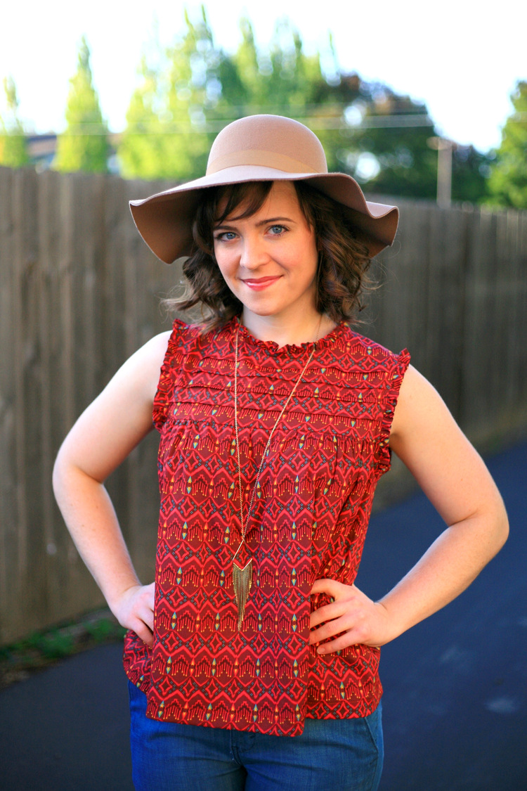 Trend & DIY: high neck tiny ruffle tops (with tutorial) / Create / Enjoy