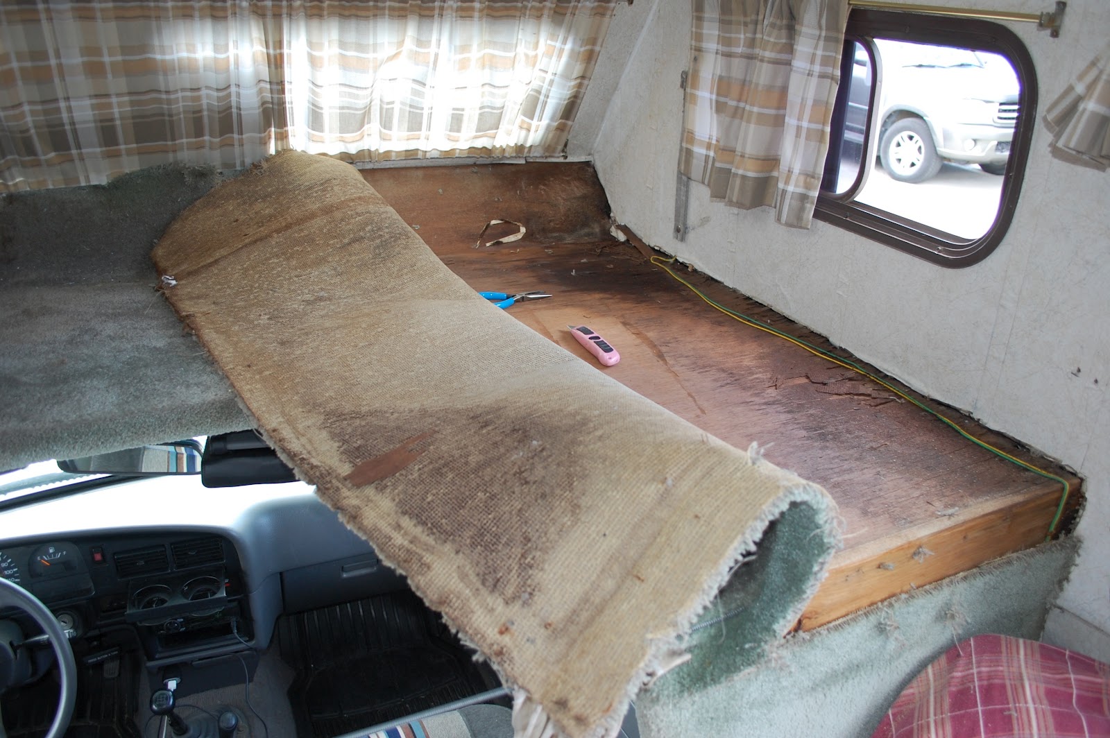 Living in a Van down by the River!!!: How to Restore your Over-Cab Camper