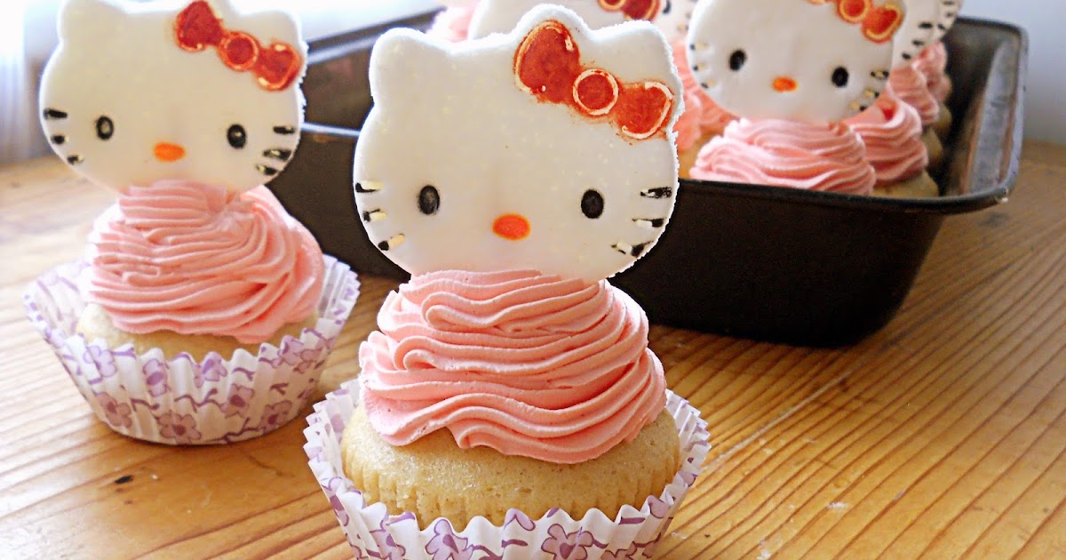 Arome si culori : Hello Kitty cupcakes
