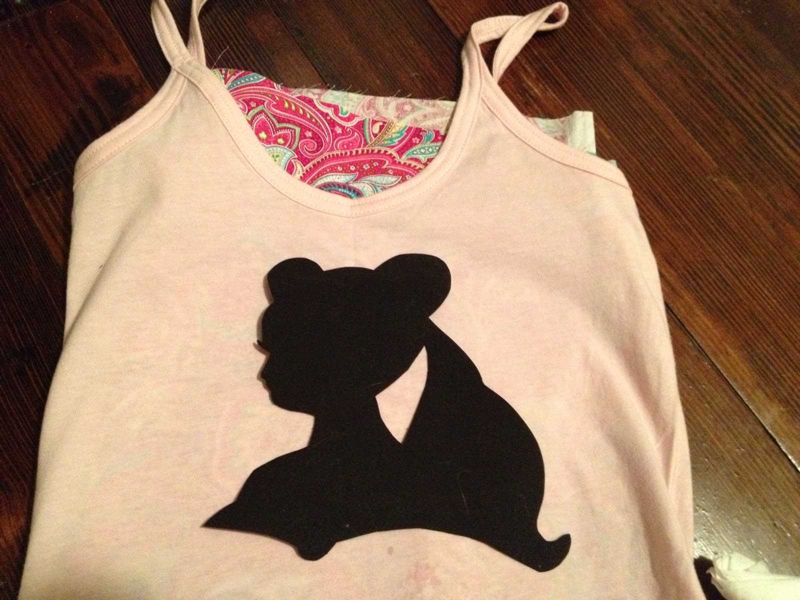 Dinners and Doodles: DIY Easy Disney Shirts!