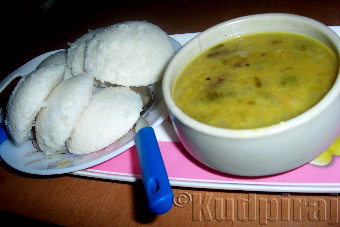 Kudpiraj's Garam Tawa: Idli Soup