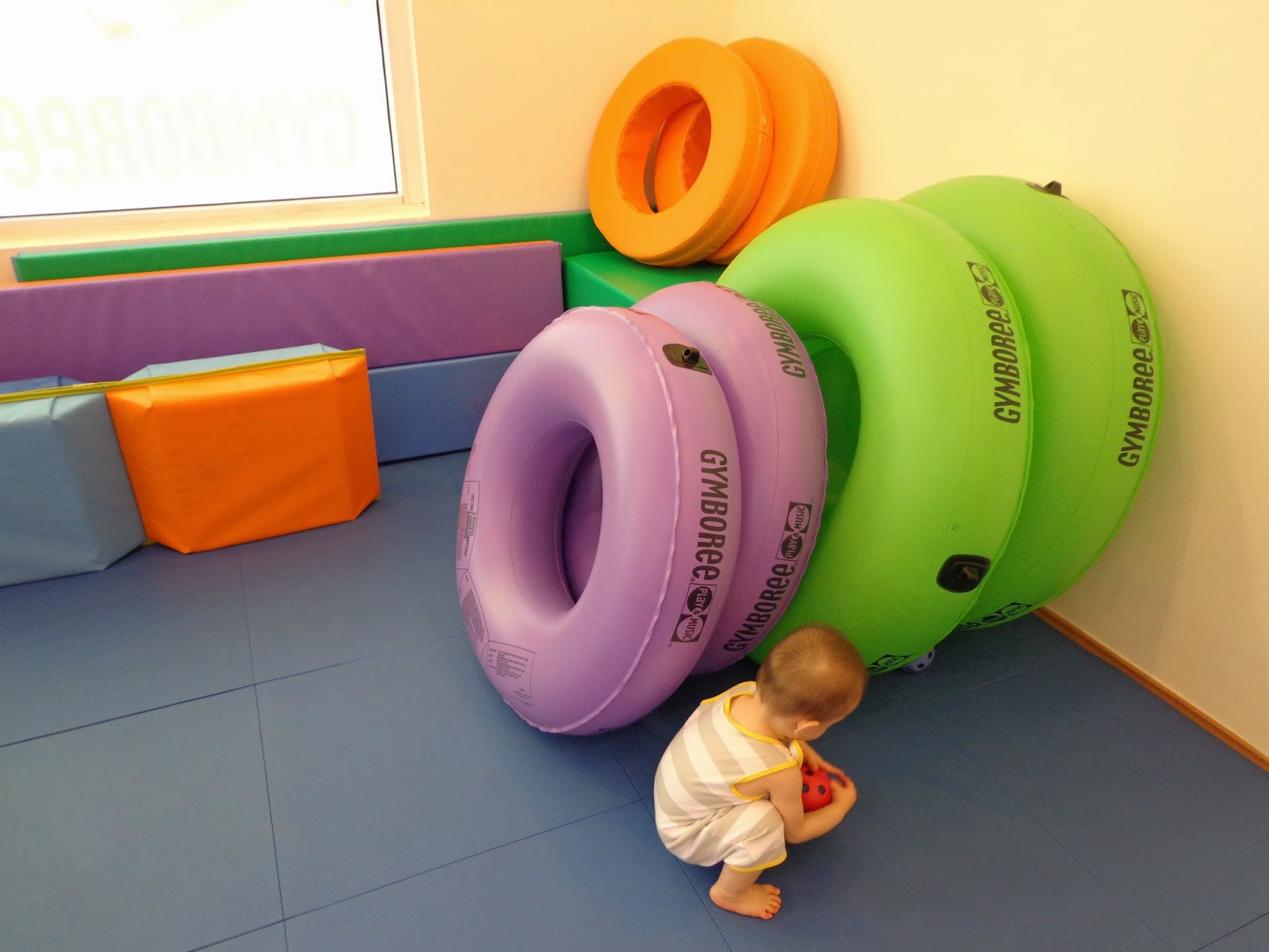 Montessori Mama in Saigon: Gymboree Play & Music