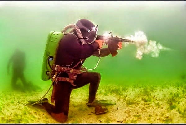 mattop's blog: RAIFAL AK 47 YANG BOLEH DIGUNAKAN DI DASAR LAUT