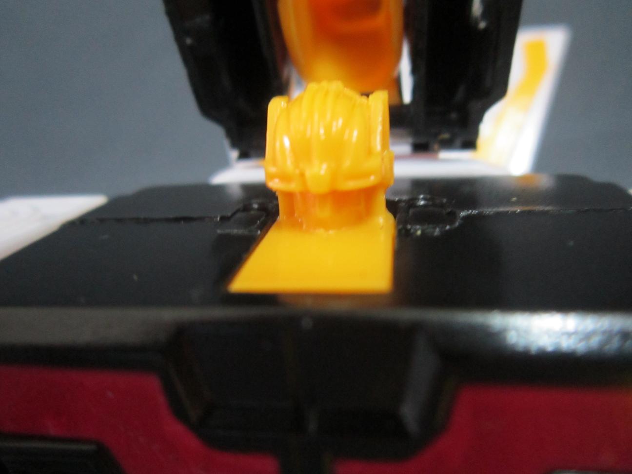 Hong's Hobby Garage: HHG's bottleg toy review: Hawk Overlord (Hyper Haken)