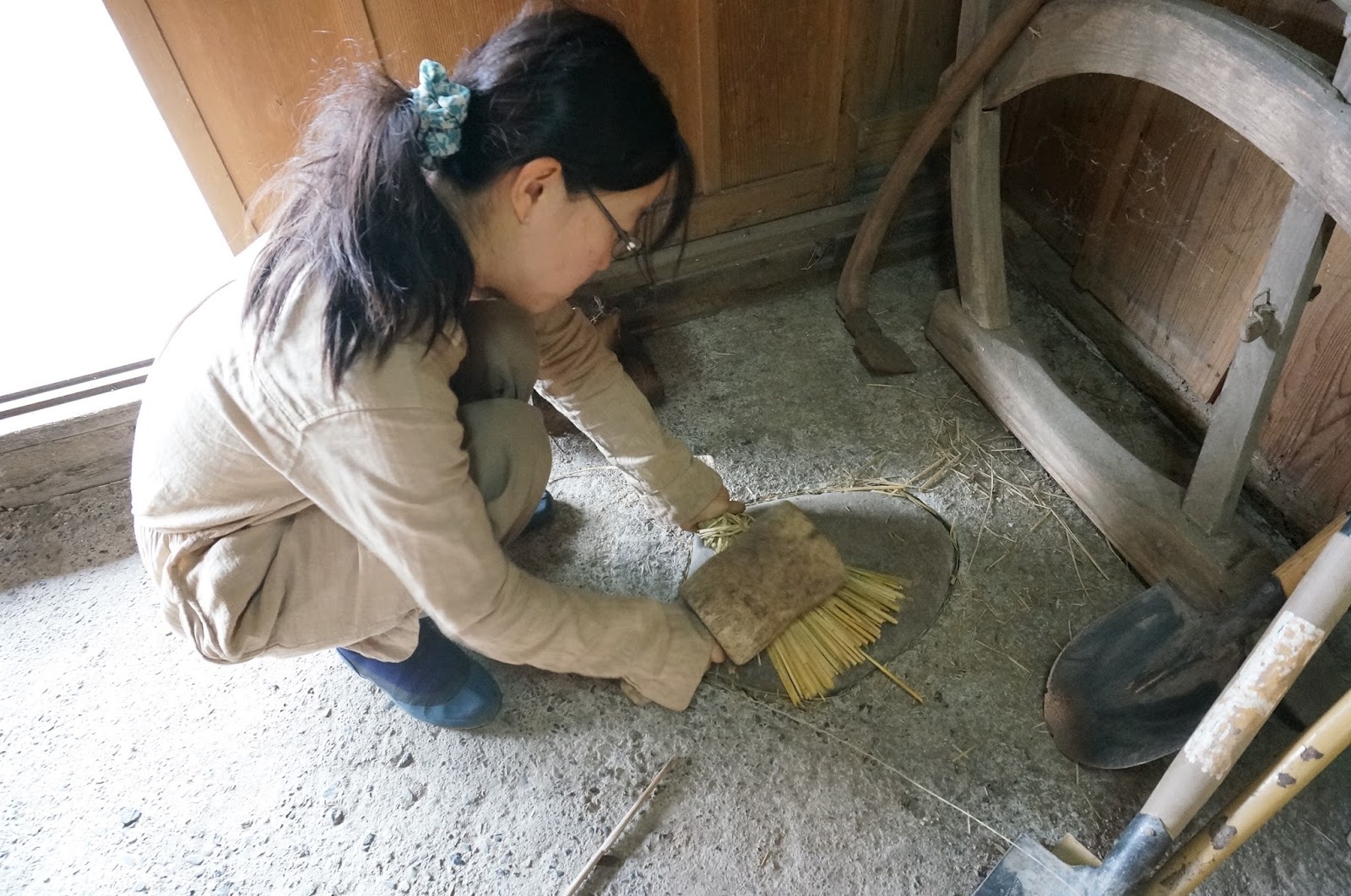 Learning straw work in Mukugawa village, Shiga prefecture