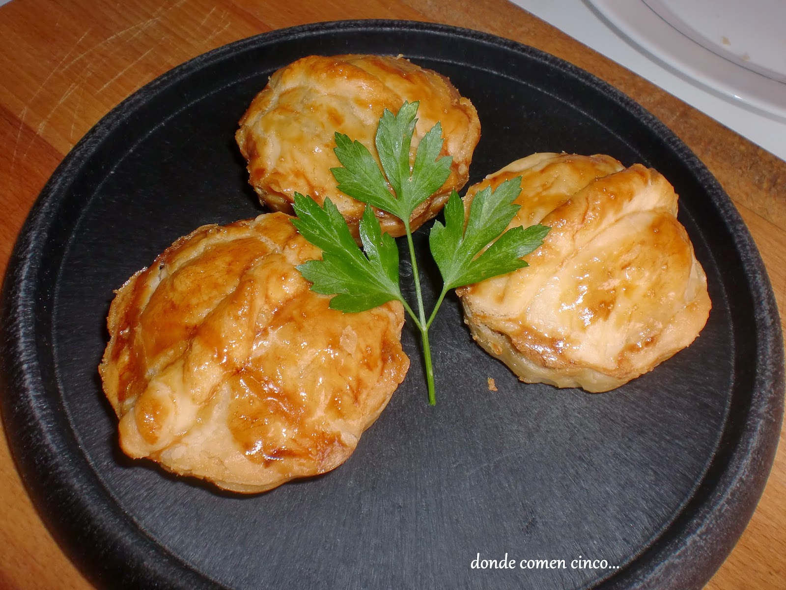 Donde comen cinco....: Pastelitos de carne