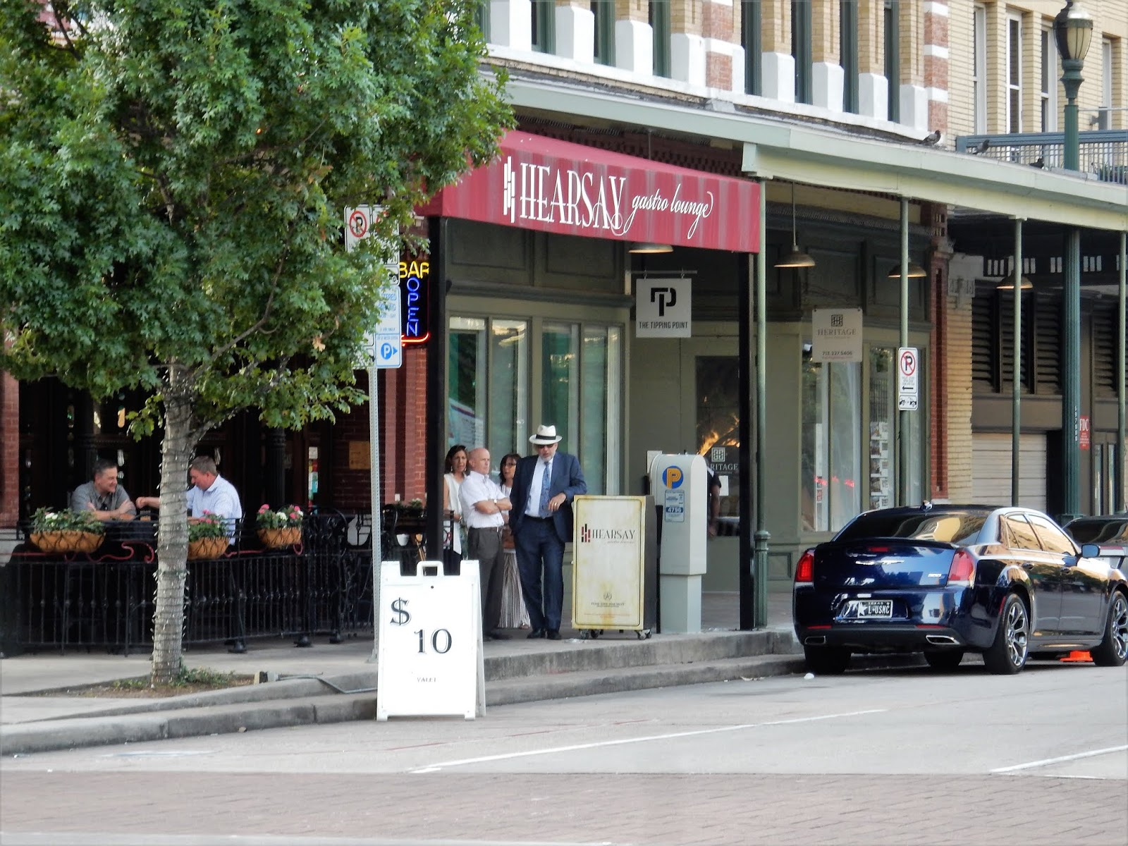 Houston in Pics: Historic District Hearsay