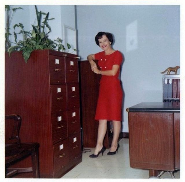 At the Office: 36 Interesting Pics Show How Work Has Changed Since the ...