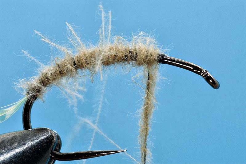 Fly Tying Pattern for Trout & Grayling | CDC Emerger