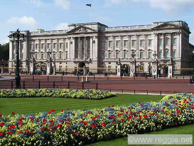 Wallpaper Downloads: BUCKINGHAM PALACE