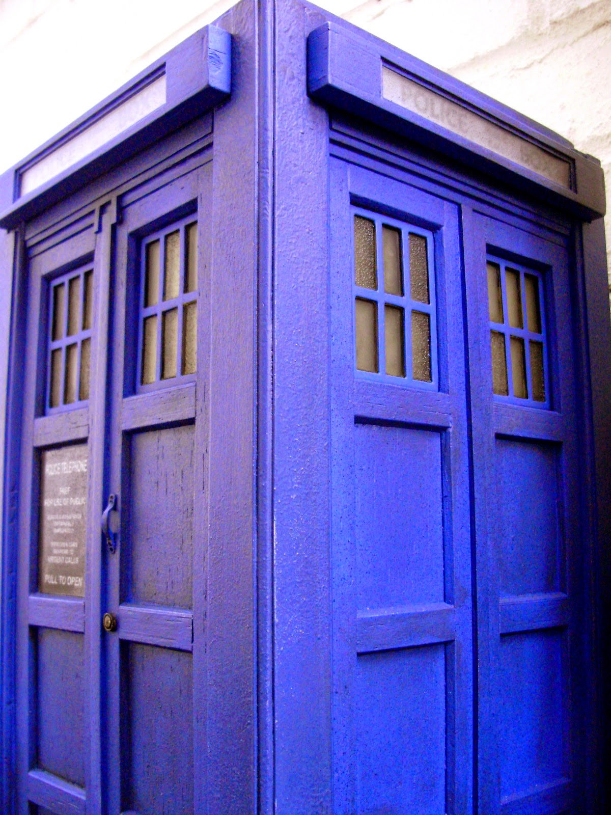 The Scones of Blood: DOCTOR WHO TARDIS MODEL 1:7 SCALE