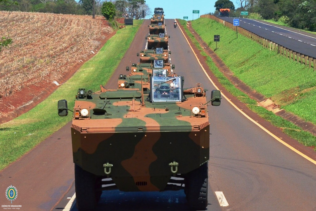 SNAFU!: Brazilian VBTR-MP 6x6 APC in action (pic heavy...part 2)