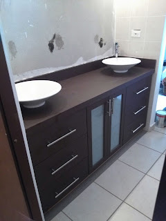 Ebanisteriasammy: Vanity en madera laminado de color wenguee y doble bowl