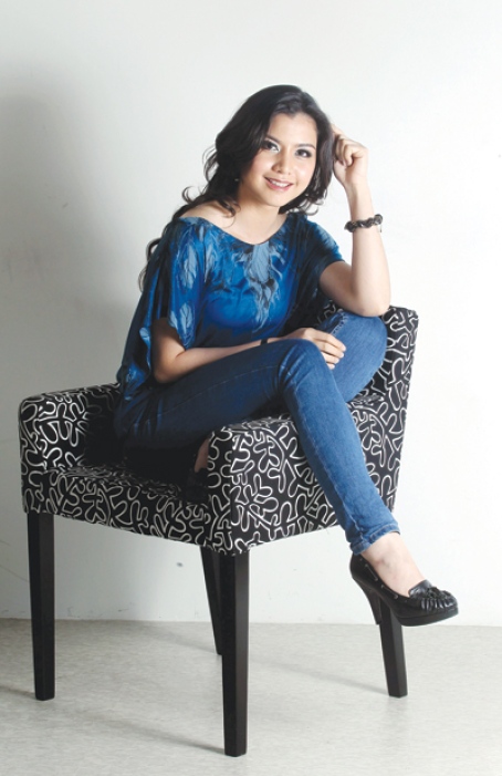 Clever Bulletin: Up against the best, Syamsul Yusof and Lisa Surihani ...