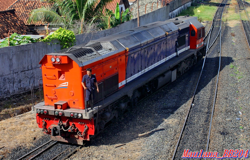 LOKOMOTIF CC 202 | JUAL MINIATUR LOKOMOTIF INDONESIA, JUAL KERETA MODEL ...