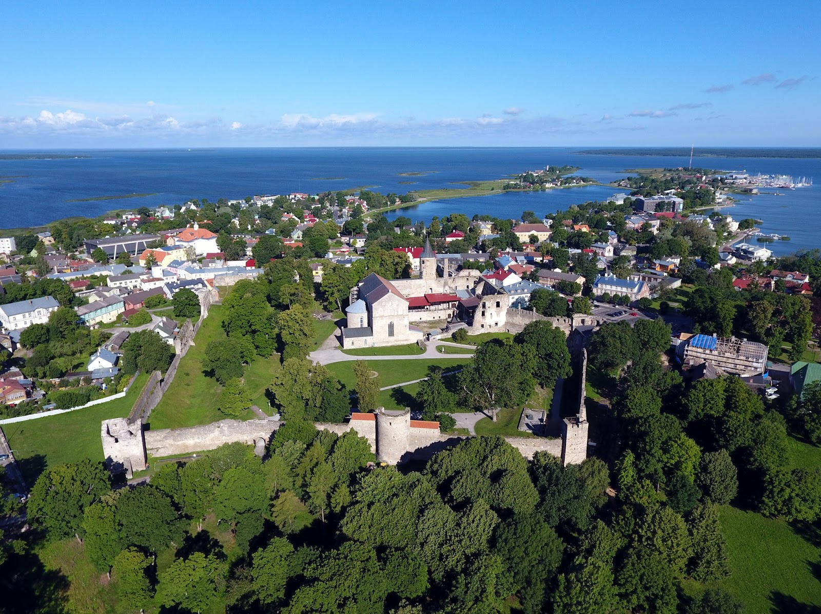 gnothi seauton - ihmisen kokoisia ajatuksia: Haapsalu Piiskopilinnus