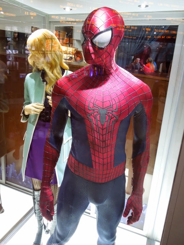 Hollywood Movie Costumes and Props: Spider-man and Gwen Stacy costumes ...