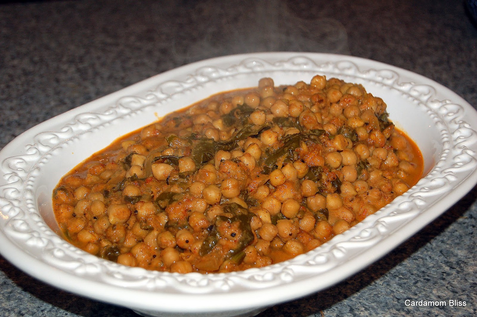 Cardamom Bliss: It's not your mamma's cooking: A Special Channa Dish