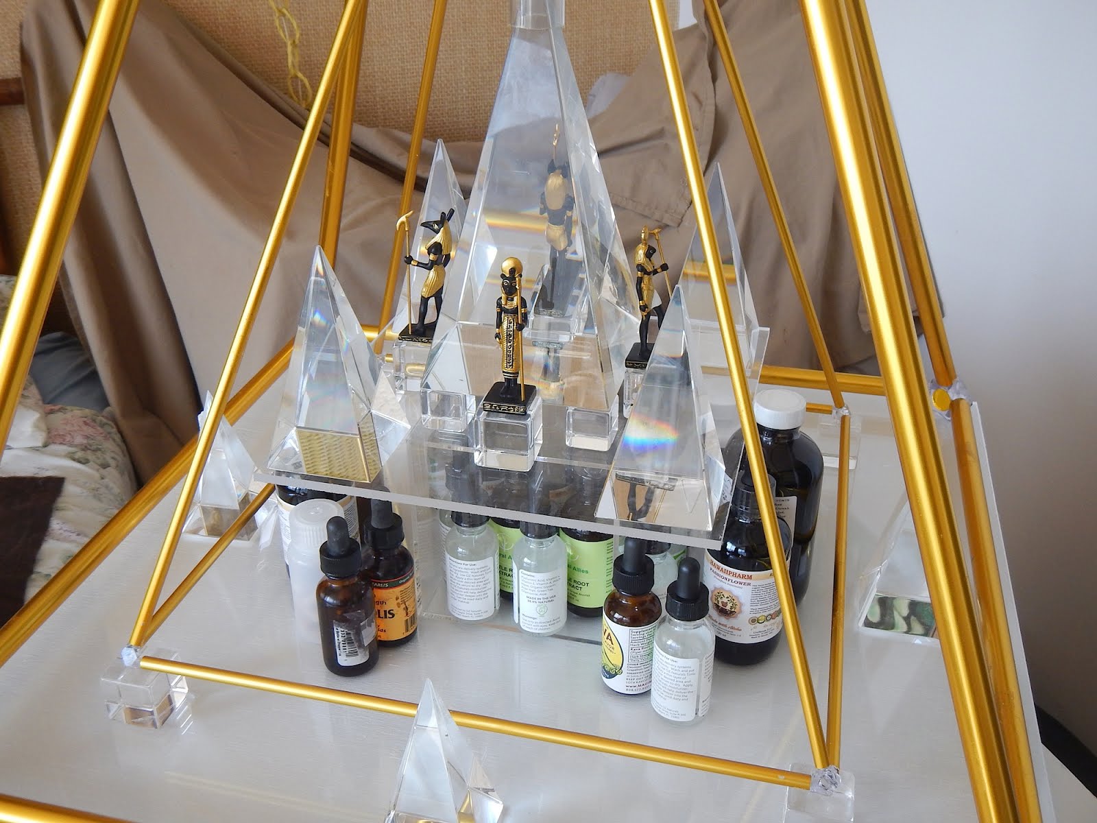 Healing Lifepath: Open-Frame Pyramid Energy Generator